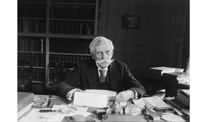 Channeling "the Great Dissenter" - Roanoke College