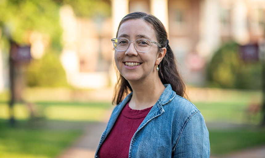 Hartman aids research project backed by major grant - Roanoke College